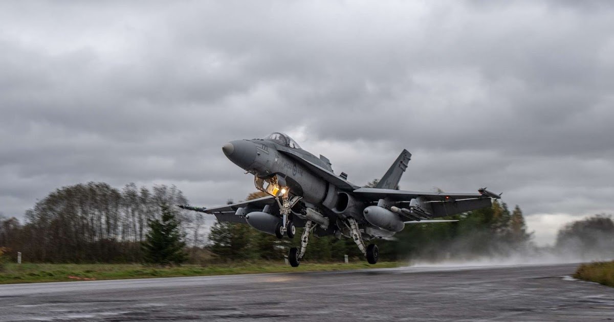 Canada’s CF-188 Hornets Land on Estonian Highway in First for NATO ACE Ops