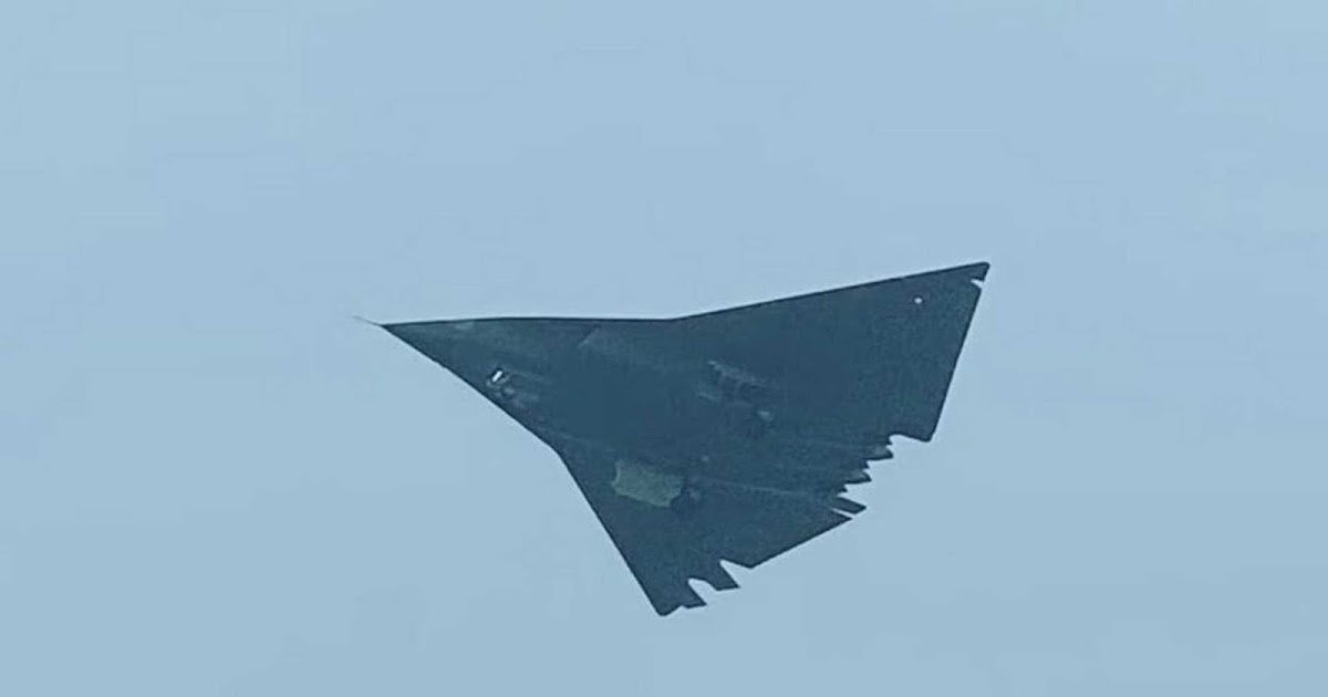 China Unveils Second Chengdu J-36 Stealth Fighter Prototype with Major ...